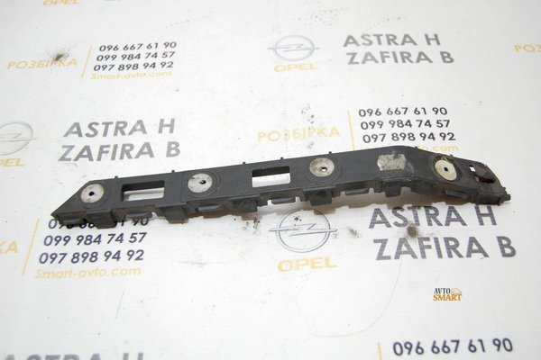 Купити Направляюча заднього бампера права 24460467 для Opel Astra H Caravan