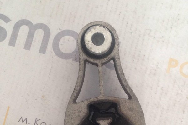 Купити Подушка ( опора ) двигуна, центральна A1322200248 для Smart ...