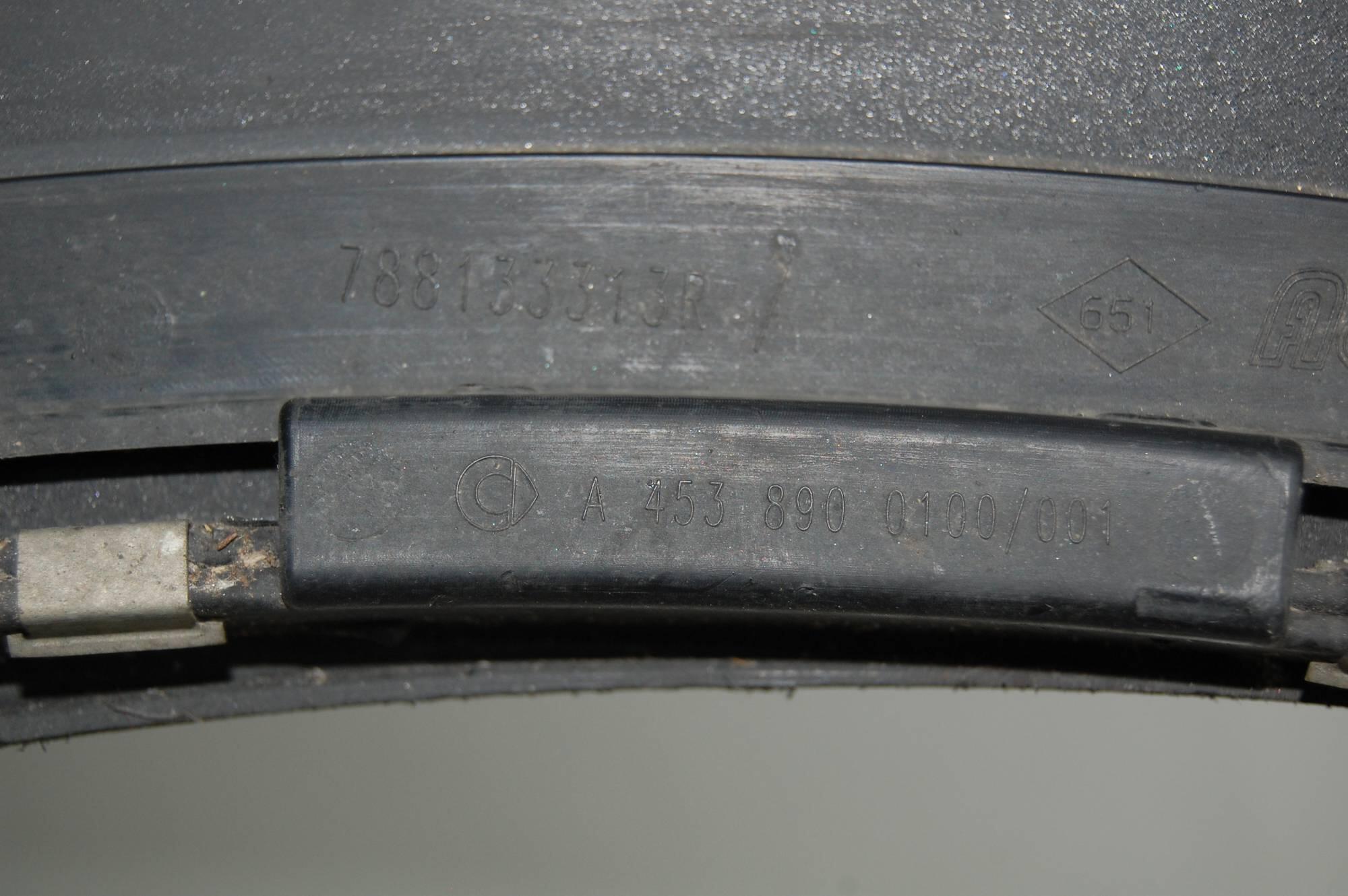 Купити Бампер задній (середня частина) A4538800040. 850228538R для ...